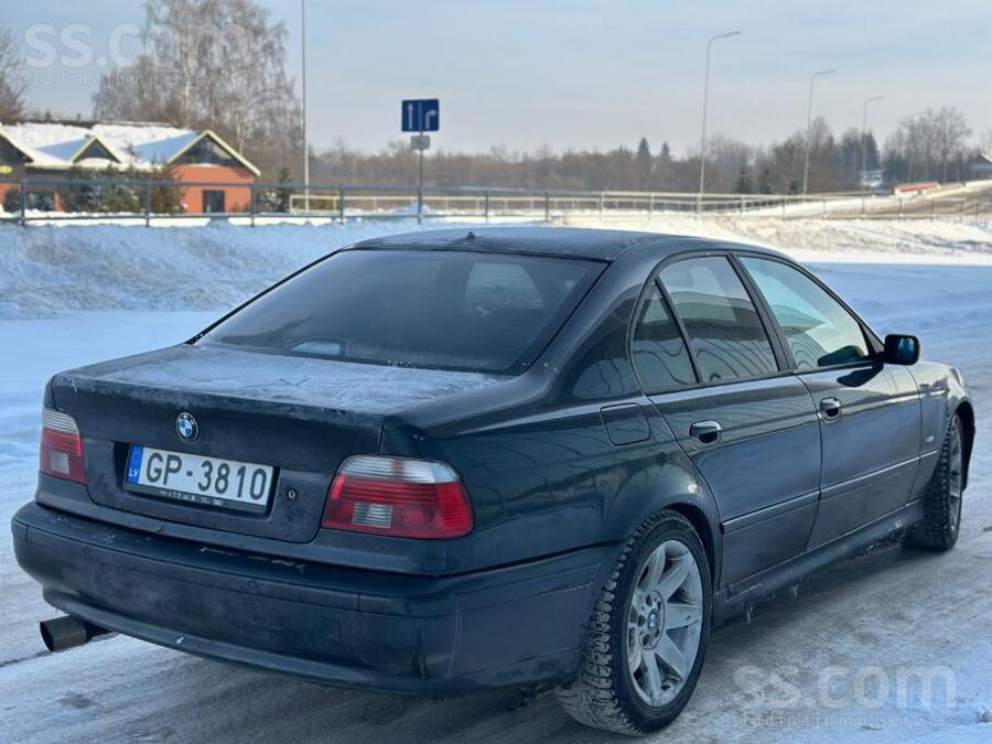 Melns BMW 530 2001 Rēzekne, ar dzinēja tilpumu 3.00 L un nobraukumu 419 tūkst. km par 2100 €, foto 4 vietnē AUTOMOTO.COM.LV