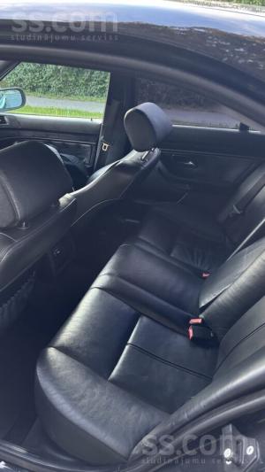 Melns BMW 530 2001 Rīga, ar dzinēja tilpumu 3.00 L un nobraukumu 331 tūkst. km par 4000 €, foto 13 vietnē AUTOMOTO.COM.LV
