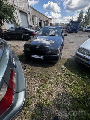 Black BMW 530 2001 in Jekabpils, with an engine capacity of 3.00 L and mileage of 418 thousand km for 1000 €, photo 7 on AUTOMOTO.COM.LV