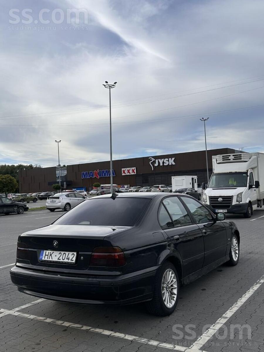 Melns BMW 530 2001 Rīga, ar dzinēja tilpumu 3.00 L un nobraukumu 397 tūkst. km par 1950 €, foto 6 vietnē AUTOMOTO.COM.LV