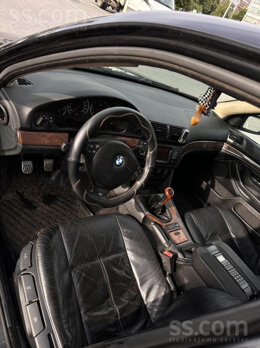 Melns BMW 530 2001 Rīga, ar dzinēja tilpumu 3.00 L un nobraukumu 397 tūkst. km par 1950 €, foto 8 vietnē AUTOMOTO.COM.LV