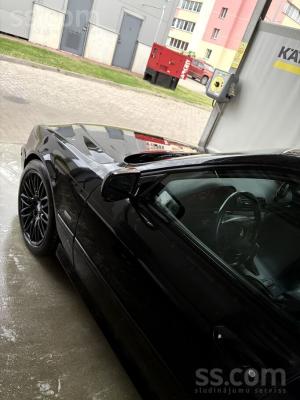 Melns BMW 530 2001 Liepāja, ar dzinēja tilpumu 3.00 L un nobraukumu 331 tūkst. km par 4300 €, foto 4 vietnē AUTOMOTO.COM.LV