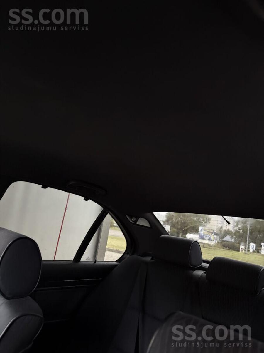 Melns BMW 530 2001 Liepāja, ar dzinēja tilpumu 3.00 L un nobraukumu 331 tūkst. km par 4300 €, foto 5 vietnē AUTOMOTO.COM.LV