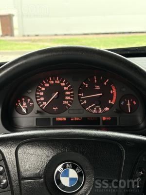 Melns BMW 530 2001 Liepāja, ar dzinēja tilpumu 3.00 L un nobraukumu 331 tūkst. km par 4300 €, foto 7 vietnē AUTOMOTO.COM.LV