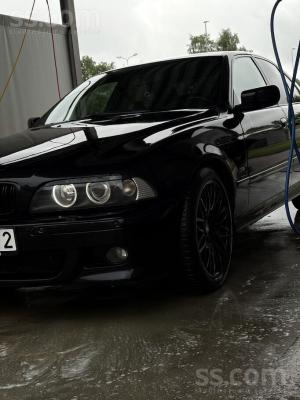 Melns BMW 530 2001 Liepāja, ar dzinēja tilpumu 3.00 L un nobraukumu 331 tūkst. km par 4300 €, foto 14 vietnē AUTOMOTO.COM.LV