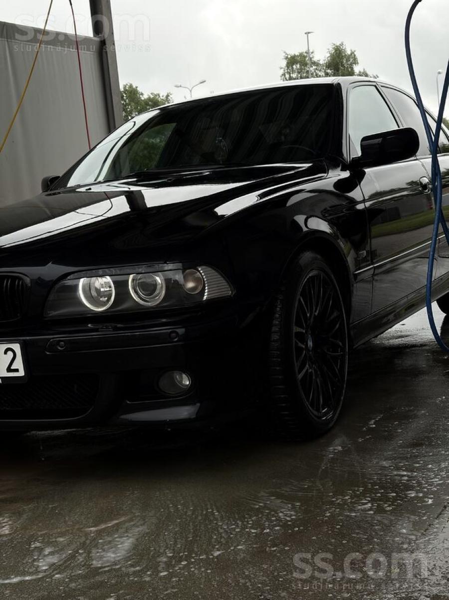 Melns BMW 530 2001 Liepāja, ar dzinēja tilpumu 3.00 L un nobraukumu 331 tūkst. km par 4300 €, foto 14 vietnē AUTOMOTO.COM.LV