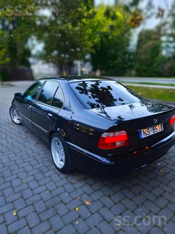 Melns BMW 530 2001 Rīga, ar dzinēja tilpumu 3.00 L un nobraukumu 370 tūkst. km par 2800 €, foto 3 vietnē AUTOMOTO.COM.LV