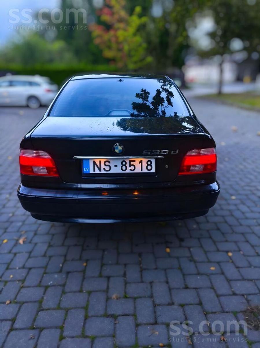 Black BMW 530 2001 in Riga, with an engine capacity of 3.00 L and mileage of 370 thousand km for 2800 €, photo 4 on AUTOMOTO.COM.LV