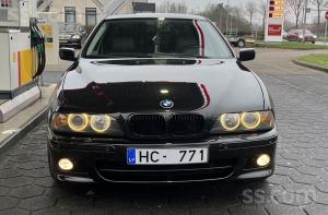 Black BMW 530 2002 in Riga, with an engine capacity of 3.00 L and mileage of 330 thousand km for 9990 €, photo 5 on AUTOMOTO.COM.LV