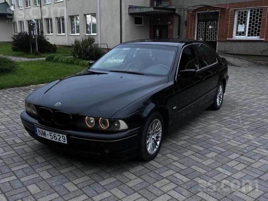 Melns BMW 530 2002 Jelgava, ar dzinēja tilpumu 3.00 L un nobraukumu 340 tūkst. km par 27500 €, foto 1 vietnē AUTOMOTO.COM.LV