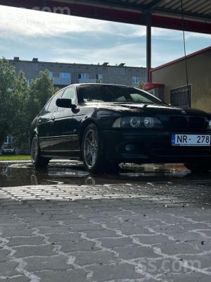 Melns BMW 530 2002 Gulbene, ar dzinēja tilpumu 3.00 L un nobraukumu 389 tūkst. km par 4000 €, foto 1 vietnē AUTOMOTO.COM.LV