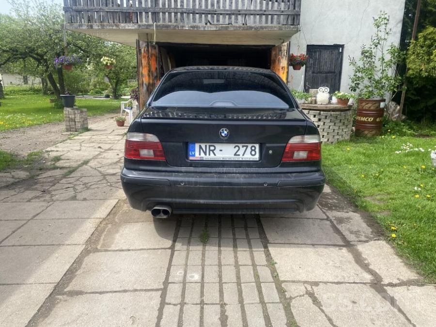 Melns BMW 530 2002 Gulbene, ar dzinēja tilpumu 3.00 L un nobraukumu 389 tūkst. km par 4000 €, foto 4 vietnē AUTOMOTO.COM.LV