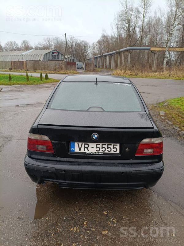 Black BMW 530 2002 in Riga, with an engine capacity of 3.00 L and mileage of 450 thousand km for 3199 €, photo 1 on AUTOMOTO.COM.LV