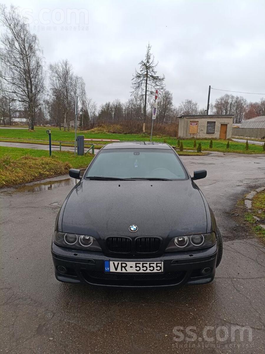 Melns BMW 530 2002 Rīga, ar dzinēja tilpumu 3.00 L un nobraukumu 450 tūkst. km par 3199 €, foto 3 vietnē AUTOMOTO.COM.LV
