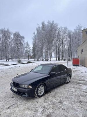 Melns BMW 530 2002 Elektrėnai, ar dzinēja tilpumu 2.99 L un nobraukumu 400 tūkst. km par 1650 €, foto 2 vietnē AUTOMOTO.COM.LV