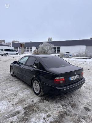 Melns BMW 530 2002 Elektrėnai, ar dzinēja tilpumu 2.99 L un nobraukumu 400 tūkst. km par 1650 €, foto 5 vietnē AUTOMOTO.COM.LV