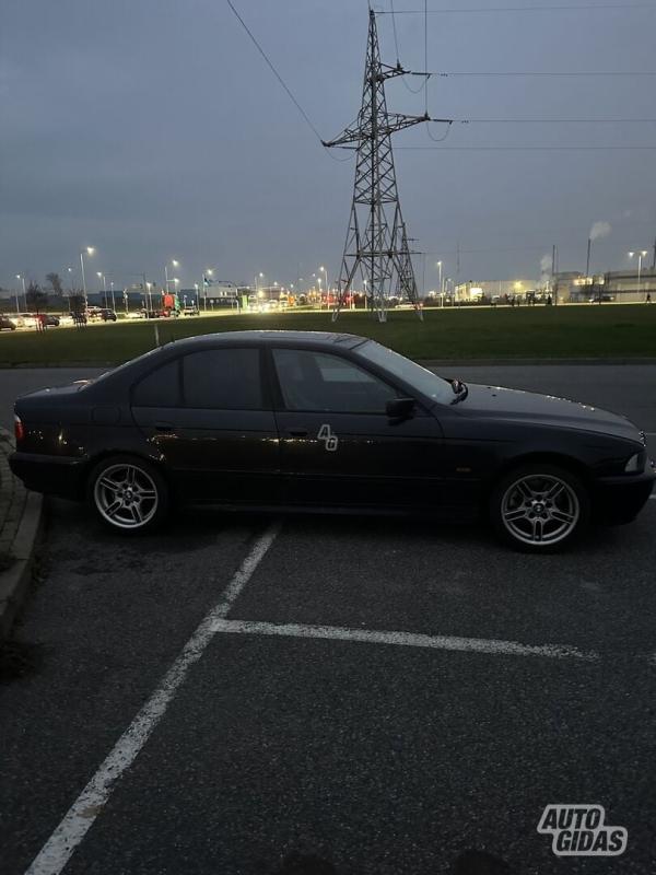 Black BMW 530 2002 in Klaipeda, with an engine capacity of 3.00 L and mileage of 360 thousand km for 3800 €, photo 10 on AUTOMOTO.COM.LV