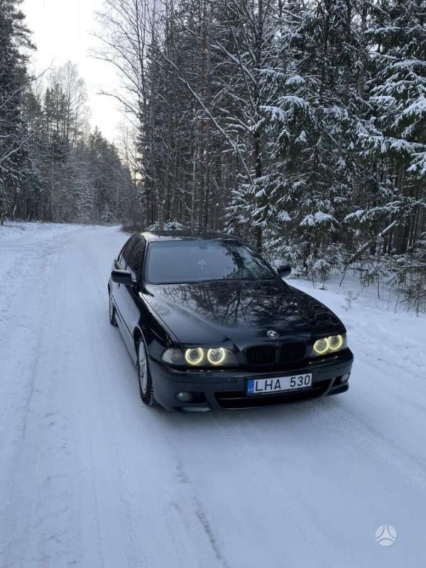 Black BMW 530 2002 in Vilnius, with an engine capacity of 2.93 L and mileage of 330 thousand km for 5000 €, photo 1 on AUTOMOTO.COM.LV