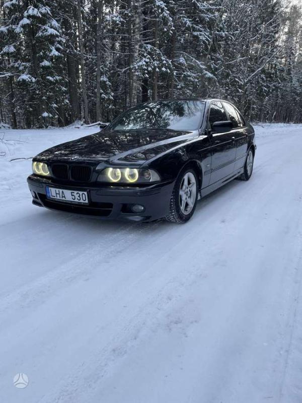 Black BMW 530 2002 in Vilnius, with an engine capacity of 2.93 L and mileage of 330 thousand km for 5000 €, photo 3 on AUTOMOTO.COM.LV