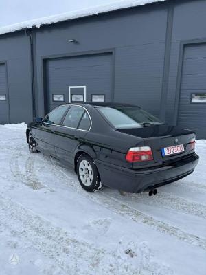 Melns BMW 530 2002 Viļņa, ar dzinēja tilpumu 3.00 L un nobraukumu 524 tūkst. km par 4200 €, foto 5 vietnē AUTOMOTO.COM.LV