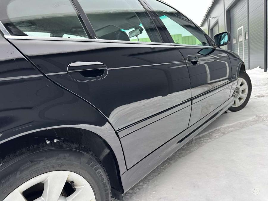 Melns BMW 530 2002 Viļņa, ar dzinēja tilpumu 3.00 L un nobraukumu 524 tūkst. km par 4200 €, foto 6 vietnē AUTOMOTO.COM.LV