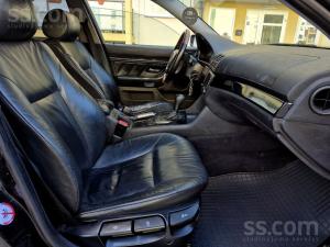 Black BMW 530 2002 in Riga, with an engine capacity of 3.00 L and mileage of 380 thousand km for 2700 €, photo 8 on AUTOMOTO.COM.LV