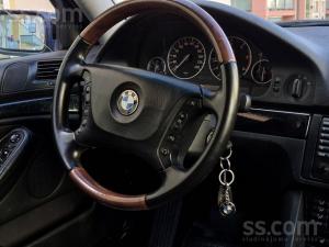 Black BMW 530 2002 in Riga, with an engine capacity of 3.00 L and mileage of 380 thousand km for 2700 €, photo 12 on AUTOMOTO.COM.LV