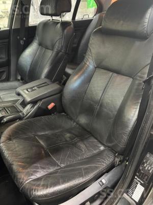 Melns BMW 530 2002 Rīga, ar dzinēja tilpumu 3.00 L un nobraukumu 317 tūkst. km par 2250 €, foto 12 vietnē AUTOMOTO.COM.LV