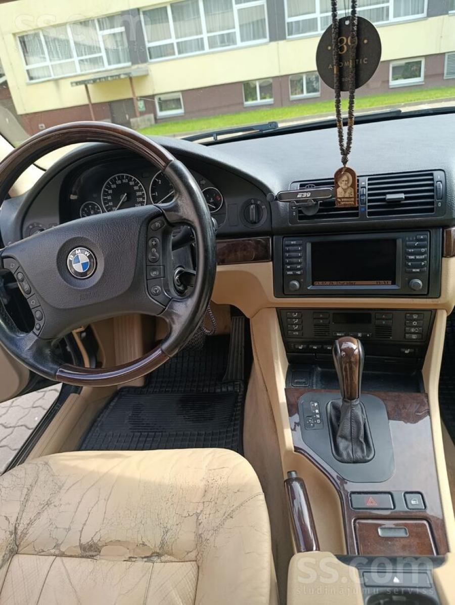 Melns BMW 530 2002 Rīga, ar dzinēja tilpumu 3.00 L un nobraukumu 391 tūkst. km par 2250 €, foto 8 vietnē AUTOMOTO.COM.LV