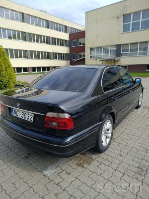Melns BMW 530 2002 Rīga, ar dzinēja tilpumu 3.00 L un nobraukumu 391 tūkst. km par 2250 €, foto 16 vietnē AUTOMOTO.COM.LV