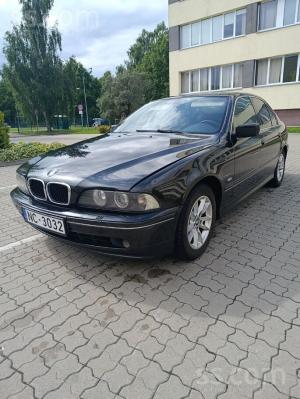 Black BMW 530 2002 in Riga, with an engine capacity of 3.00 L and mileage of 391 thousand km for 2250 €, photo  on AUTOMOTO.COM.LV