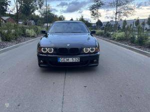 Melns BMW 530 2002 Viļņa, ar dzinēja tilpumu 2.93 L un nobraukumu 425 tūkst. km par 4200 €, foto 3 vietnē AUTOMOTO.COM.LV