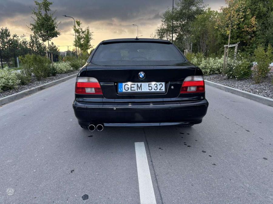 Melns BMW 530 2002 Viļņa, ar dzinēja tilpumu 2.93 L un nobraukumu 425 tūkst. km par 4200 €, foto 6 vietnē AUTOMOTO.COM.LV