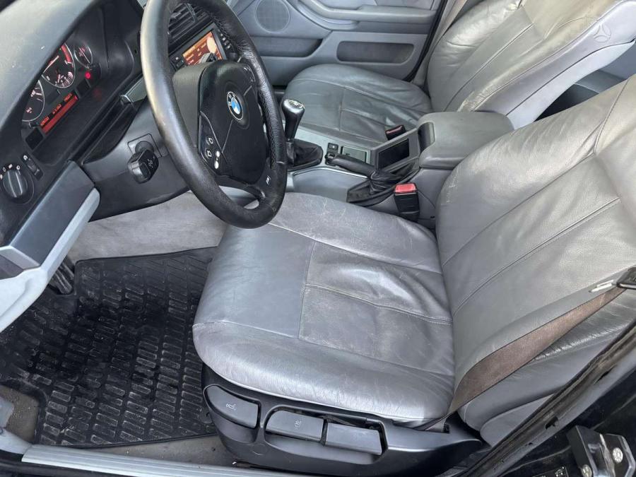 Melns BMW 530 2002 Viļņa, ar dzinēja tilpumu 2.93 L un nobraukumu 425 tūkst. km par 4200 €, foto 11 vietnē AUTOMOTO.COM.LV
