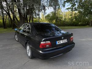 Black BMW 530 2002 in Jurmala, with an engine capacity of 3.00 L and mileage of 277 thousand km for 3300 €, photo 4 on AUTOMOTO.COM.LV
