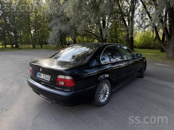 Black BMW 530 2002 in Jurmala, with an engine capacity of 3.00 L and mileage of 277 thousand km for 3300 €, photo 5 on AUTOMOTO.COM.LV