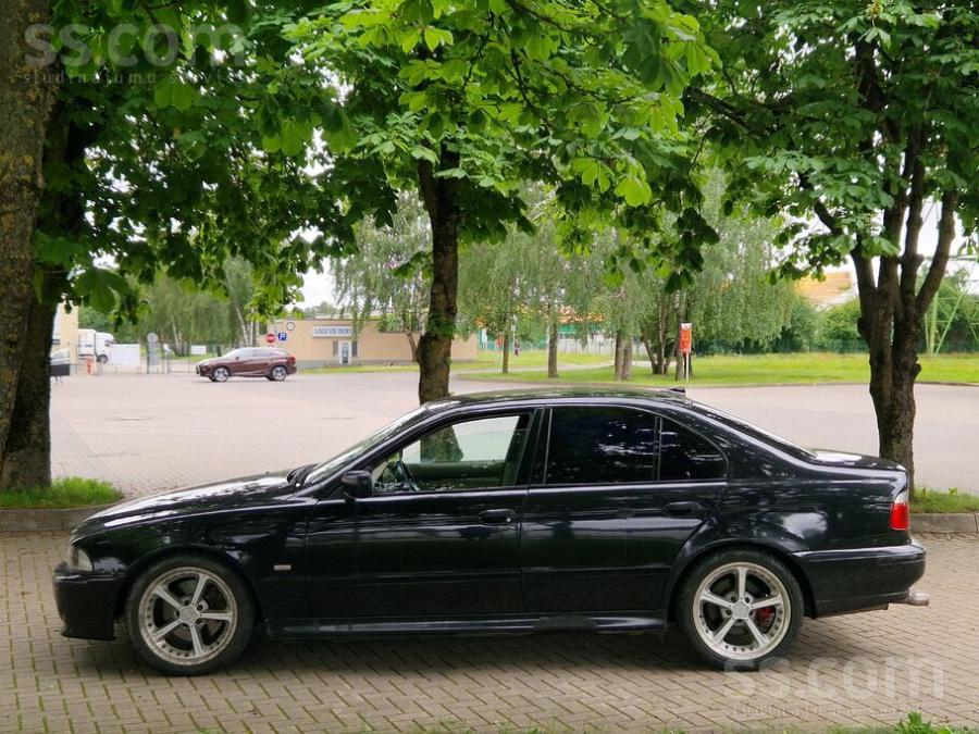 Melns BMW 530 2003 Rīga, ar dzinēja tilpumu 3.00 L un nobraukumu 408 tūkst. km par 4999 €, foto 7 vietnē AUTOMOTO.COM.LV