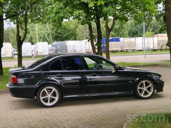 Melns BMW 530 2003 Rīga, ar dzinēja tilpumu 3.00 L un nobraukumu 408 tūkst. km par 1830 €, foto 8 vietnē AUTOMOTO.COM.LV