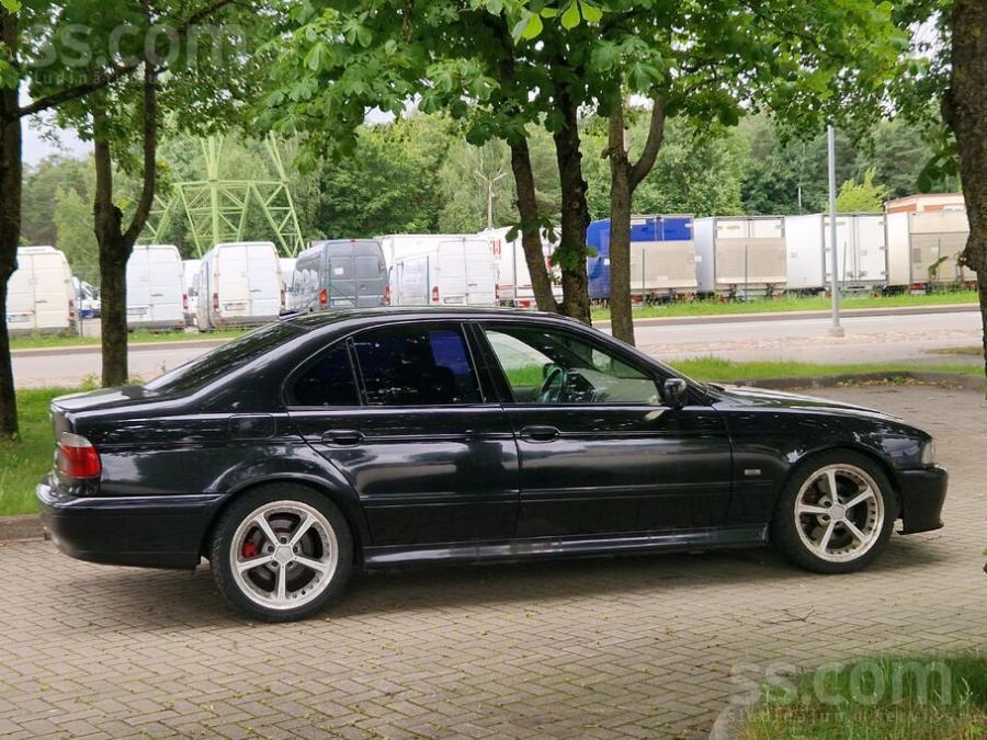 Melns BMW 530 2003 Rīga, ar dzinēja tilpumu 3.00 L un nobraukumu 408 tūkst. km par 4999 €, foto 8 vietnē AUTOMOTO.COM.LV