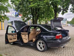 Melns BMW 530 2003 Rīga, ar dzinēja tilpumu 3.00 L un nobraukumu 408 tūkst. km par 4999 €, foto 17 vietnē AUTOMOTO.COM.LV