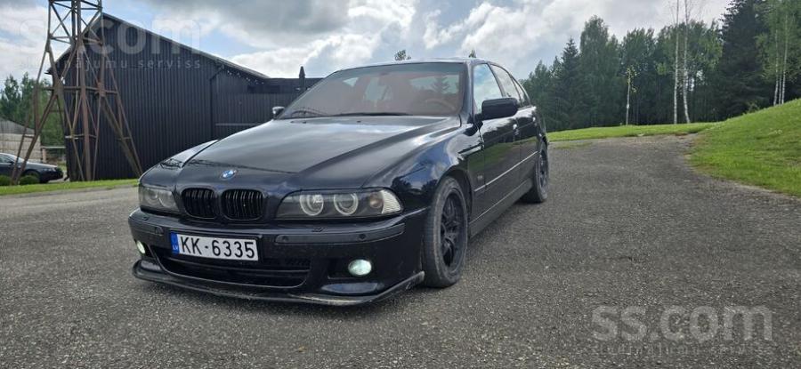 Black BMW 530 2003 in Riga, with an engine capacity of 3.00 L and mileage of 374 thousand km for 3900 €, photo 1 on AUTOMOTO.COM.LV