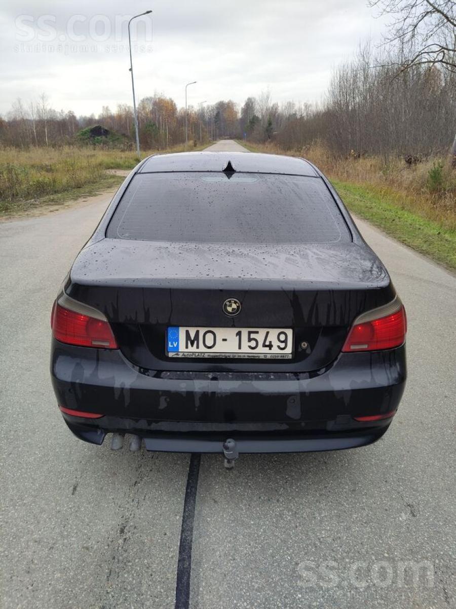 Melns BMW 530 2003 Tukums, ar dzinēja tilpumu 3.00 L un nobraukumu 392 tūkst. km par 2400 €, foto 3 vietnē AUTOMOTO.COM.LV