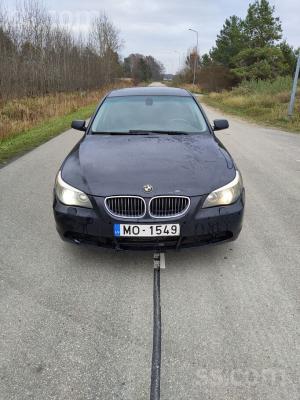 Melns BMW 530 2003 Tukums, ar dzinēja tilpumu 3.00 L un nobraukumu 392 tūkst. km par 2400 €, foto 5 vietnē AUTOMOTO.COM.LV