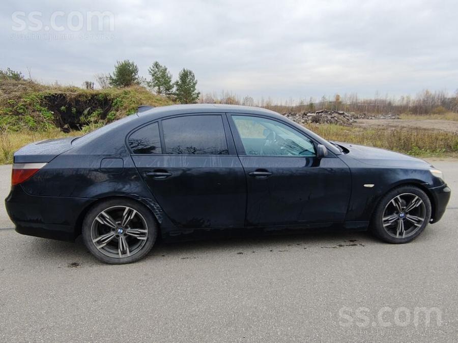 Melns BMW 530 2003 Tukums, ar dzinēja tilpumu 3.00 L un nobraukumu 392 tūkst. km par 2400 €, foto 6 vietnē AUTOMOTO.COM.LV