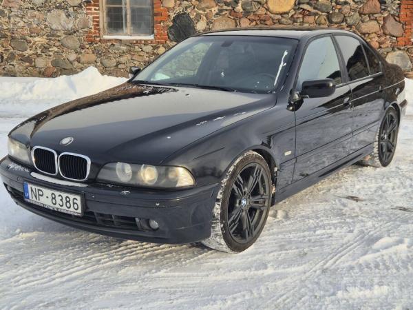 Black BMW 530 2003 in Liepaja, with an engine capacity of 3.00 L and mileage of 330 thousand km for 4000 €, photo 1 on AUTOMOTO.COM.LV