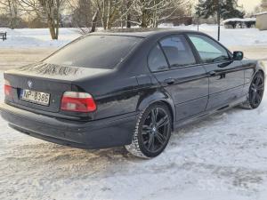 Melns BMW 530 2003 Liepāja, ar dzinēja tilpumu 3.00 L un nobraukumu 330 tūkst. km par 4000 €, foto 6 vietnē AUTOMOTO.COM.LV