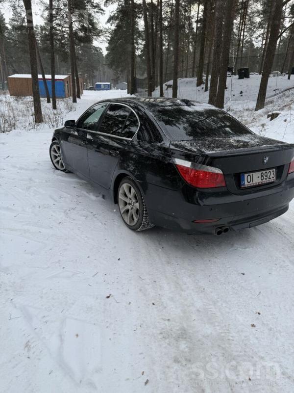 Black BMW 530 2003 in Riga, with an engine capacity of 3.00 L and mileage of 274 thousand km for 3200 €, photo 2 on AUTOMOTO.COM.LV