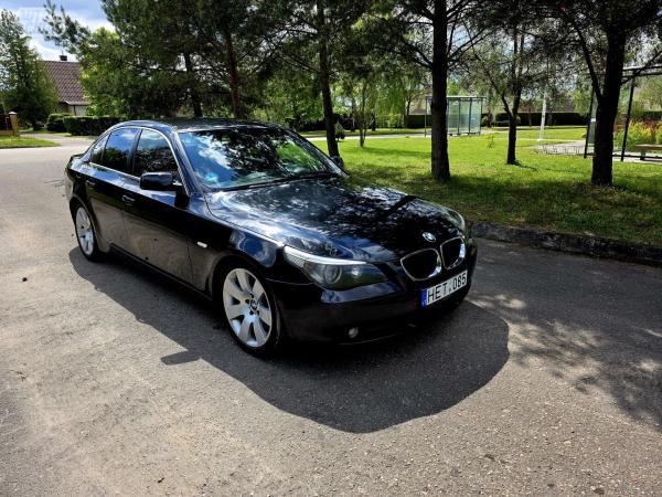 Black BMW 530 2003 in Alytus, with an engine capacity of 3.00 L and mileage of 374 thousand km for 3800 €, photo 5 on AUTOMOTO.COM.LV
