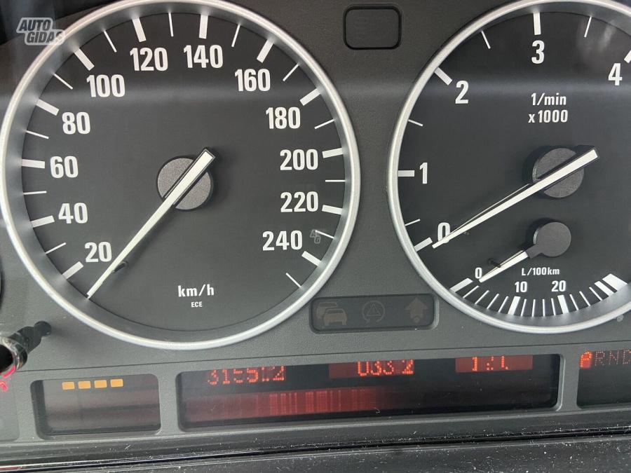 Черный БМВ 530 2003 в Каунас, объемом двигателя 3.00 л и пробегом 316 тыс. км за 2500 €, фото 1 на AUTOMOTO.COM.LV