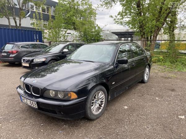Black BMW 530 2003 in Kaunas, with an engine capacity of 3.00 L and mileage of 316 thousand km for 2500 €, photo 5 on AUTOMOTO.COM.LV